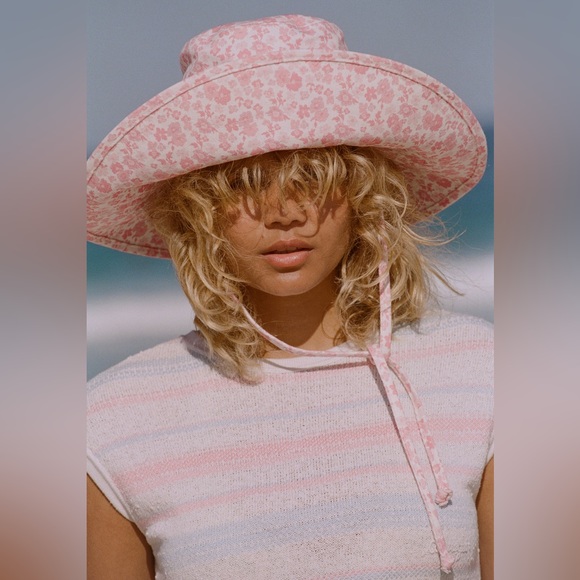 Lack Of Color | Accessories | Nwt Lack Of Color Holiday Bucket Pink ...